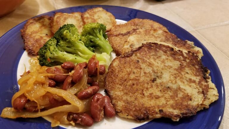 Draniki (Potato Pancakes) – Belarus – Cooking With Alisa