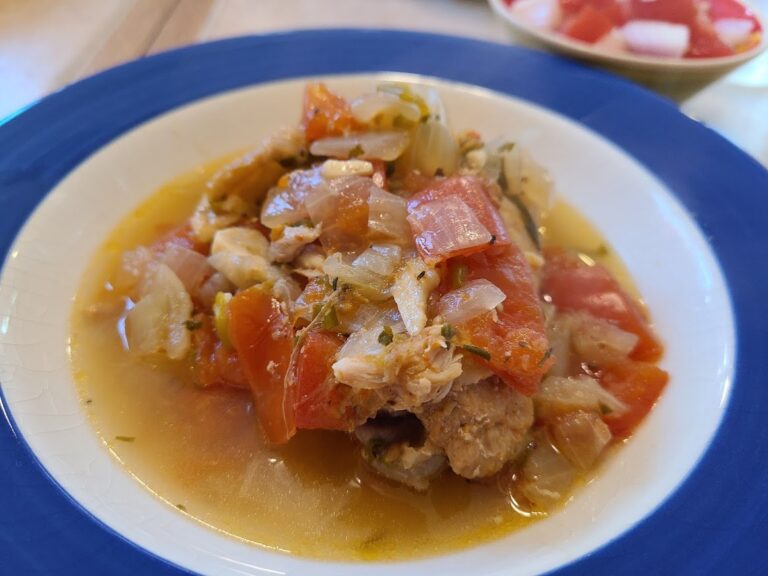Kedjenou (Ivoirian Chicken Stew) – Côte d’Ivoire – Cooking With Alisa