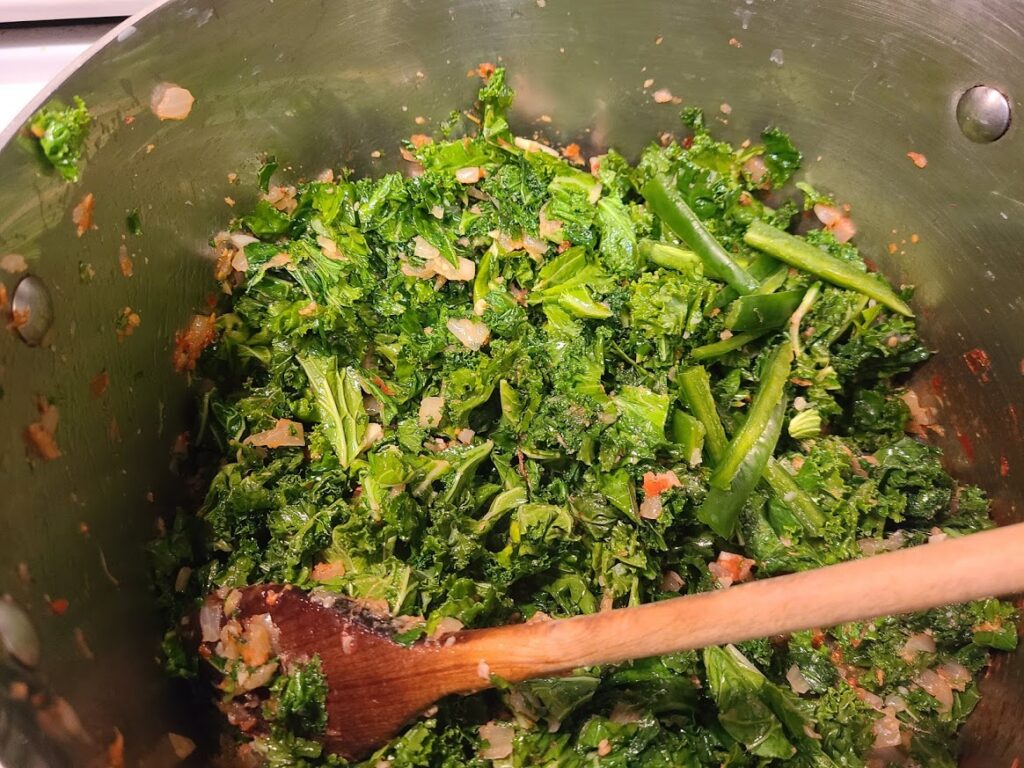 Gomen (Ethiopian Sauteed Greens) – Ethiopia – Cooking With Alisa