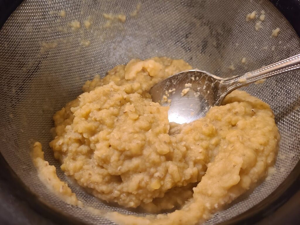 Misr Allecha (Ethiopian Red Lentil Puree) – Ethiopia – Cooking With Alisa