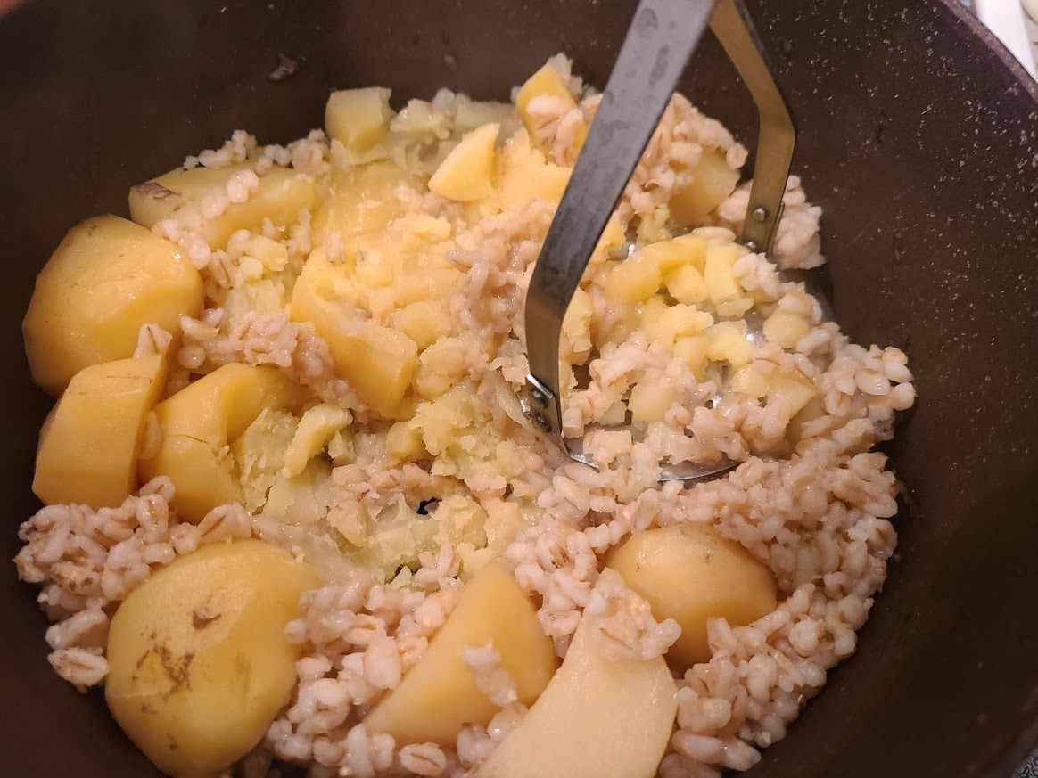 Mulgi Puder (Estonian Potatoes & Barley) – Estonia – Cooking With Alisa
