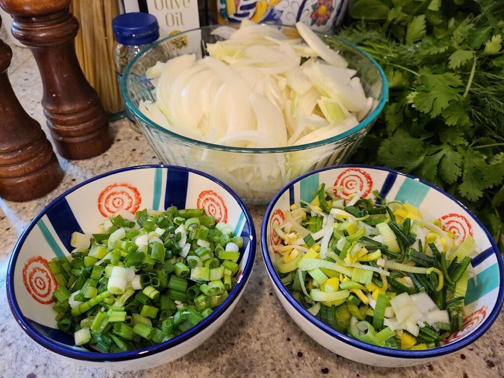 Ash Reshteh – Persian Herb, Bean & Noodle Soup (Iran) – Cooking With Alisa